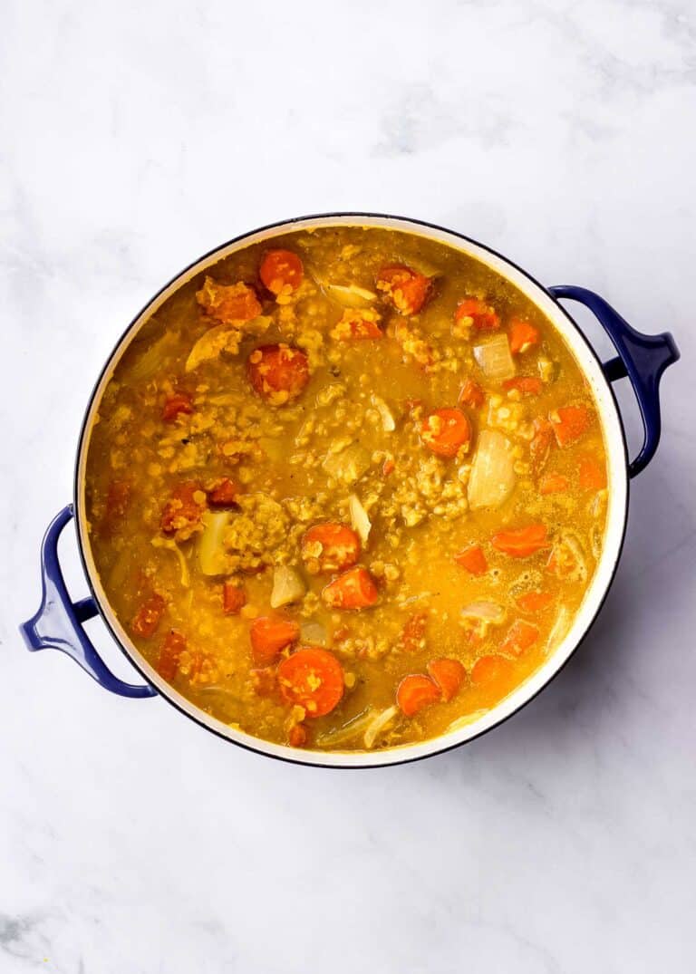 Easy Carrot Lentil Soup (30 Minutes)
