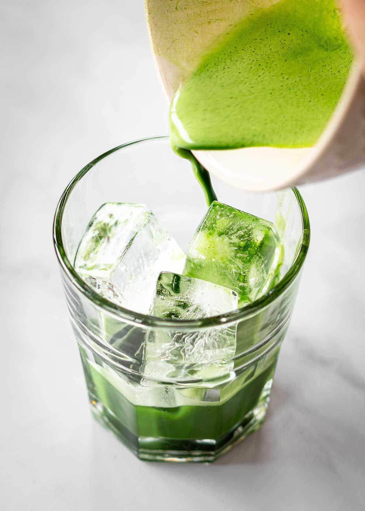 Best Easy Iced Matcha Latte